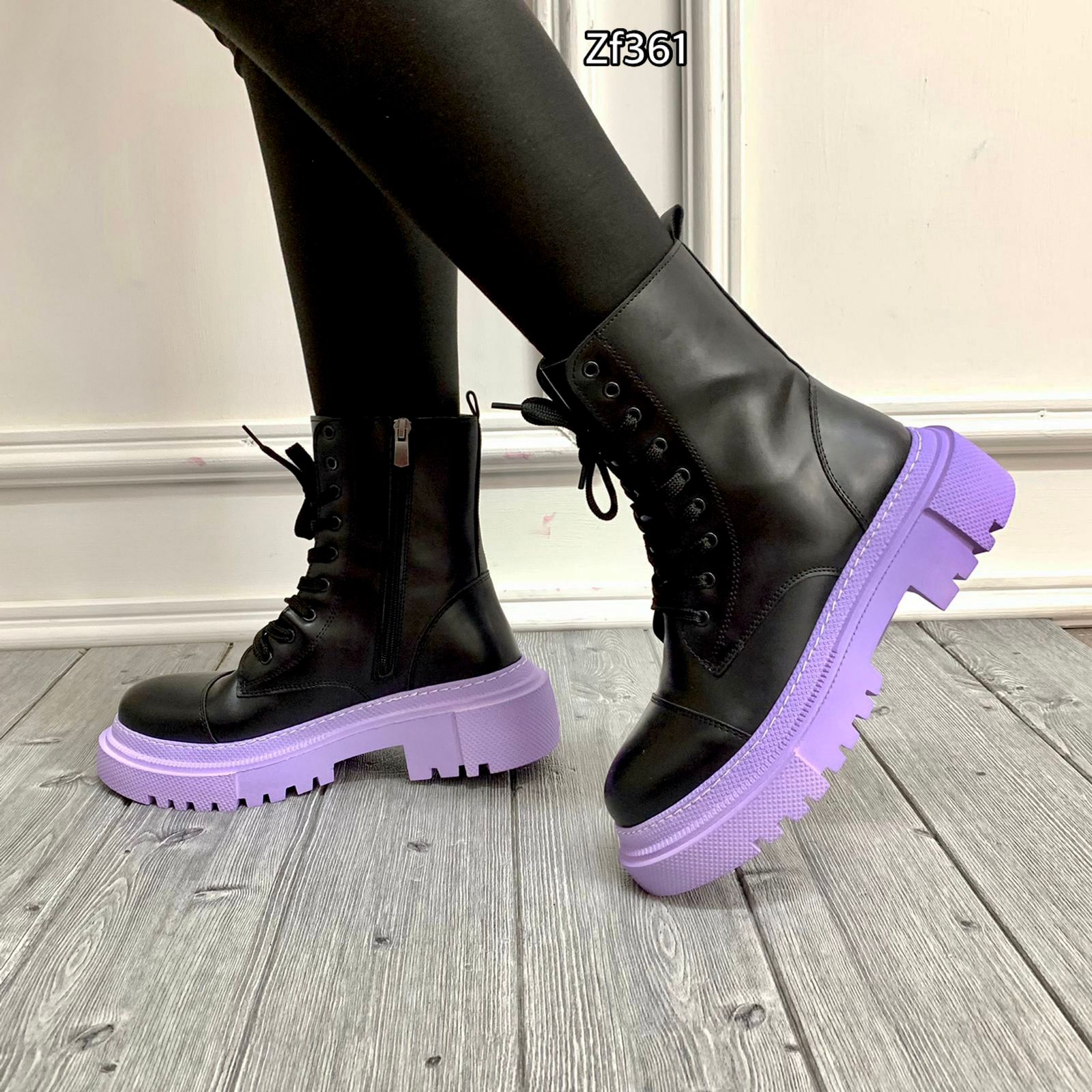 Botin Negro Suela Morada - Dekosas